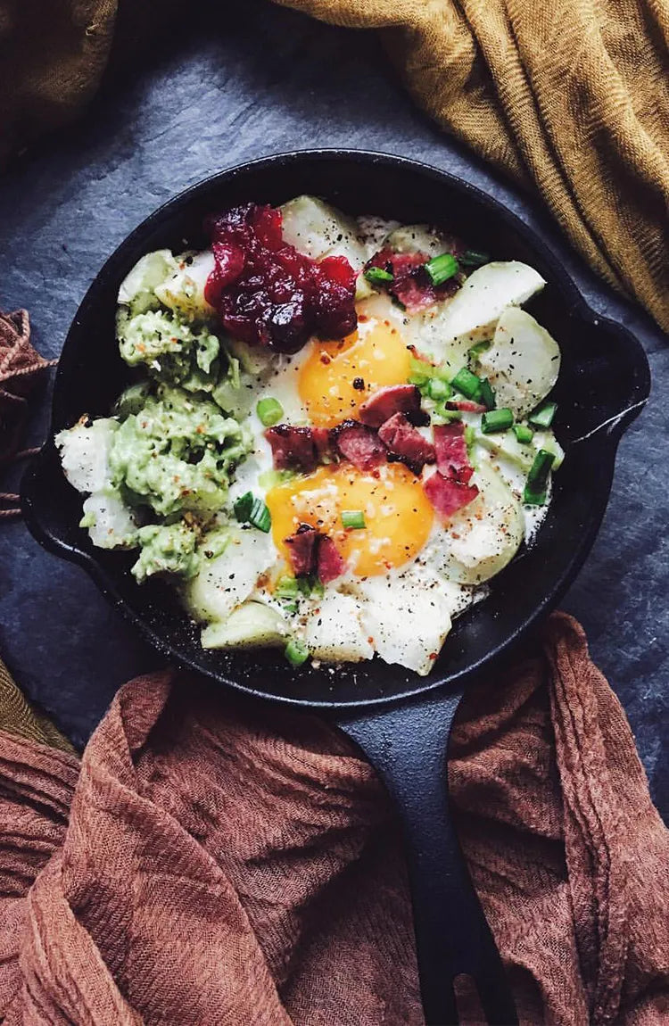 Egg Mashed Potatoes with Guac and Cranberry Sauce by @dieteticaesthetic ...
